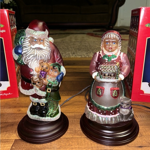 Merck | Holiday | Merck Family 25 2 Boxes Mrs Claus Santas Bright Eyed ...